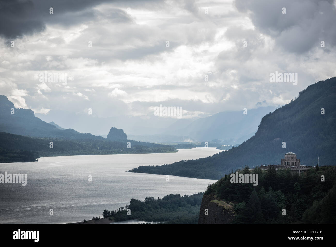 Storm clouds over the Columbia River Stock Photo - Alamy