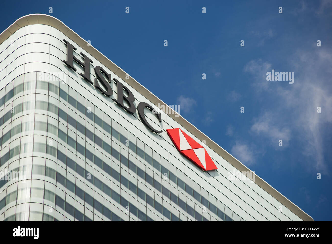 HSBC headquarters in Canary Wharf, the main financial district of London Stock Photo - Alamy