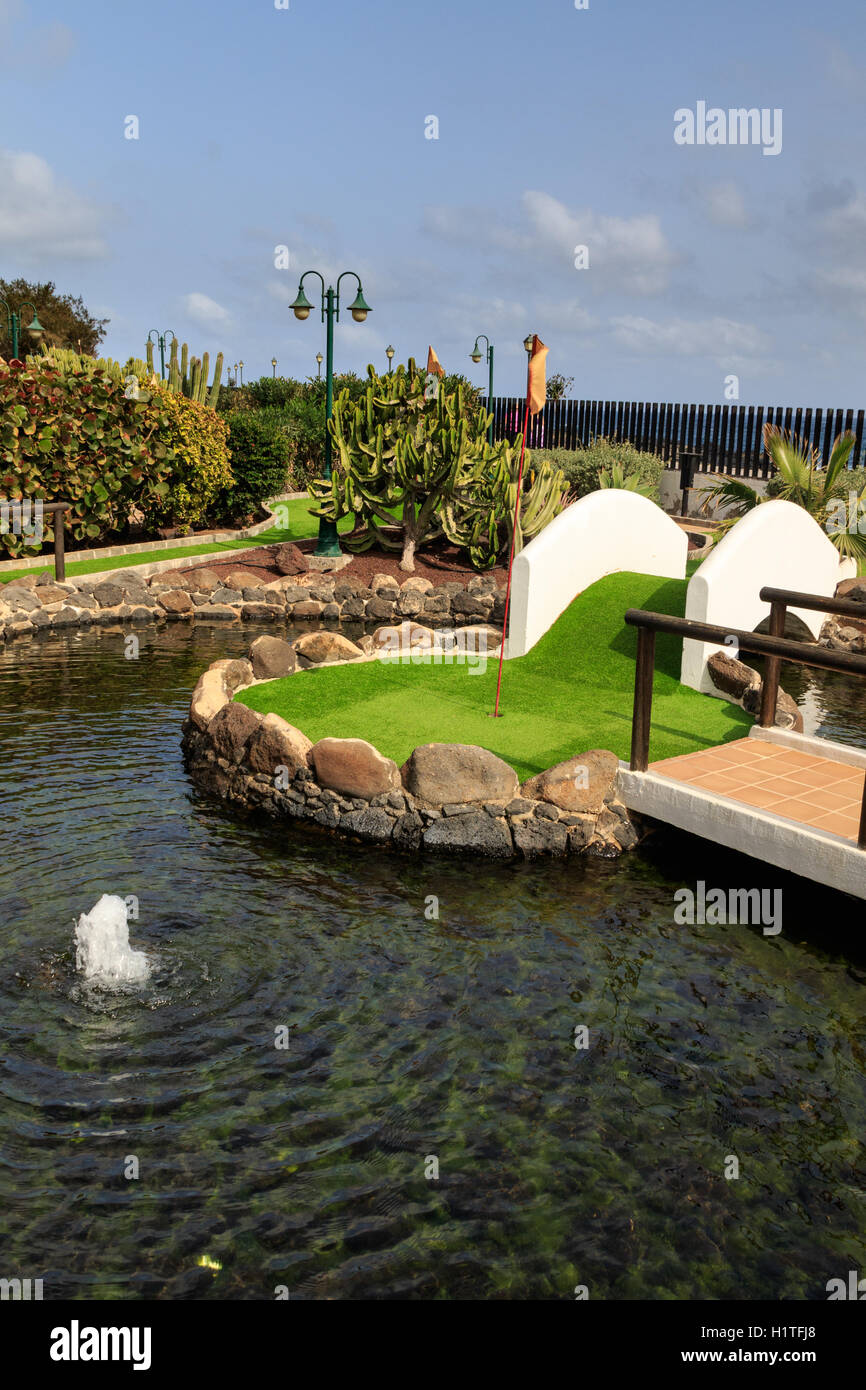 Mini golf ball track hi-res stock photography and images - Alamy