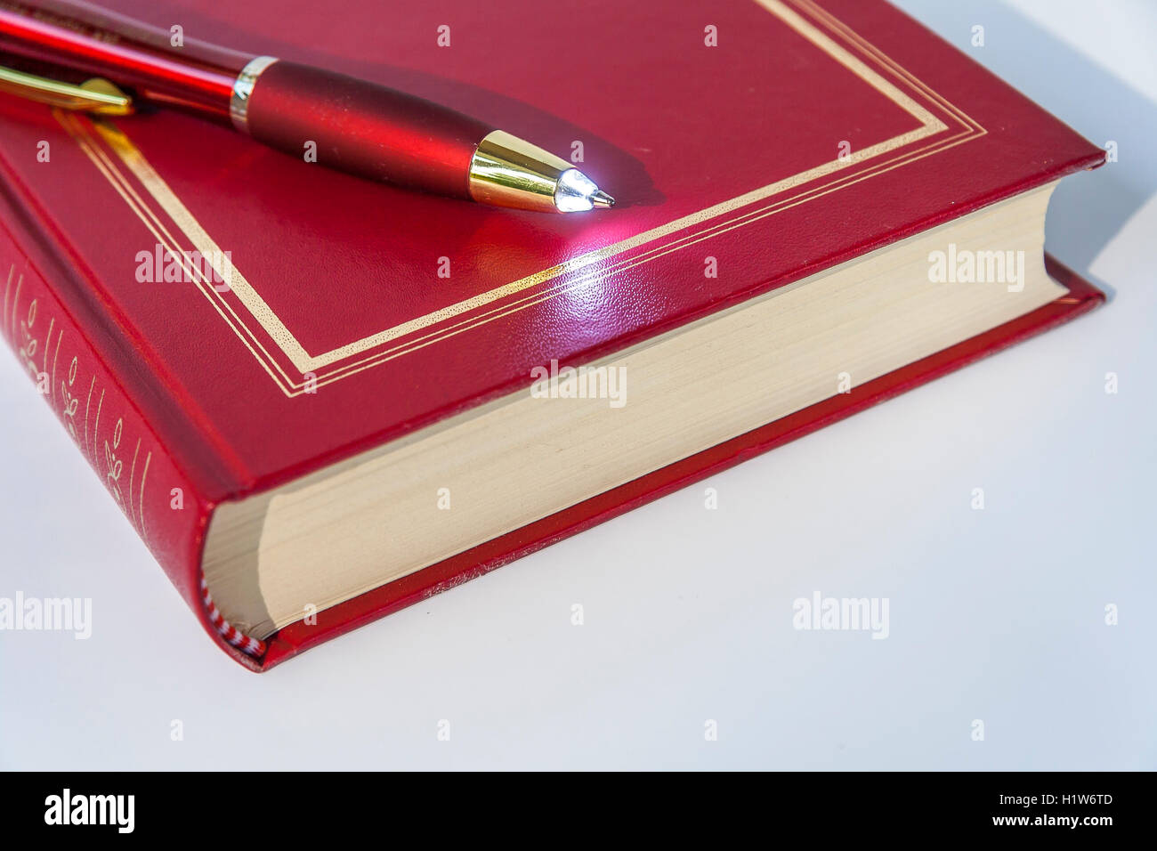 Led light office hi-res stock photography and images - Alamy