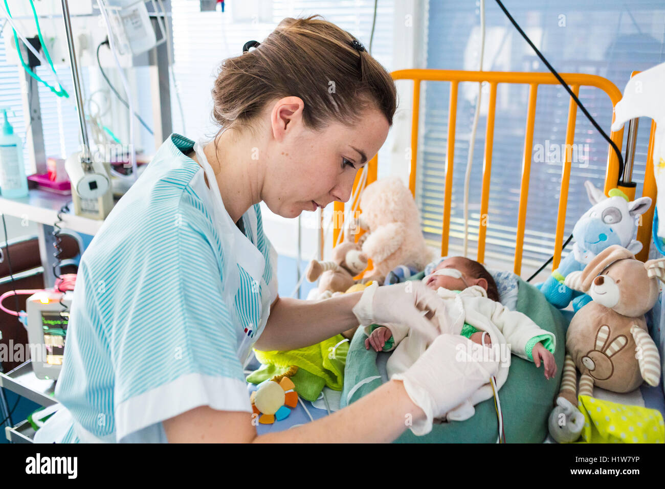 Pediatric ward hi-res stock photography and images - Alamy