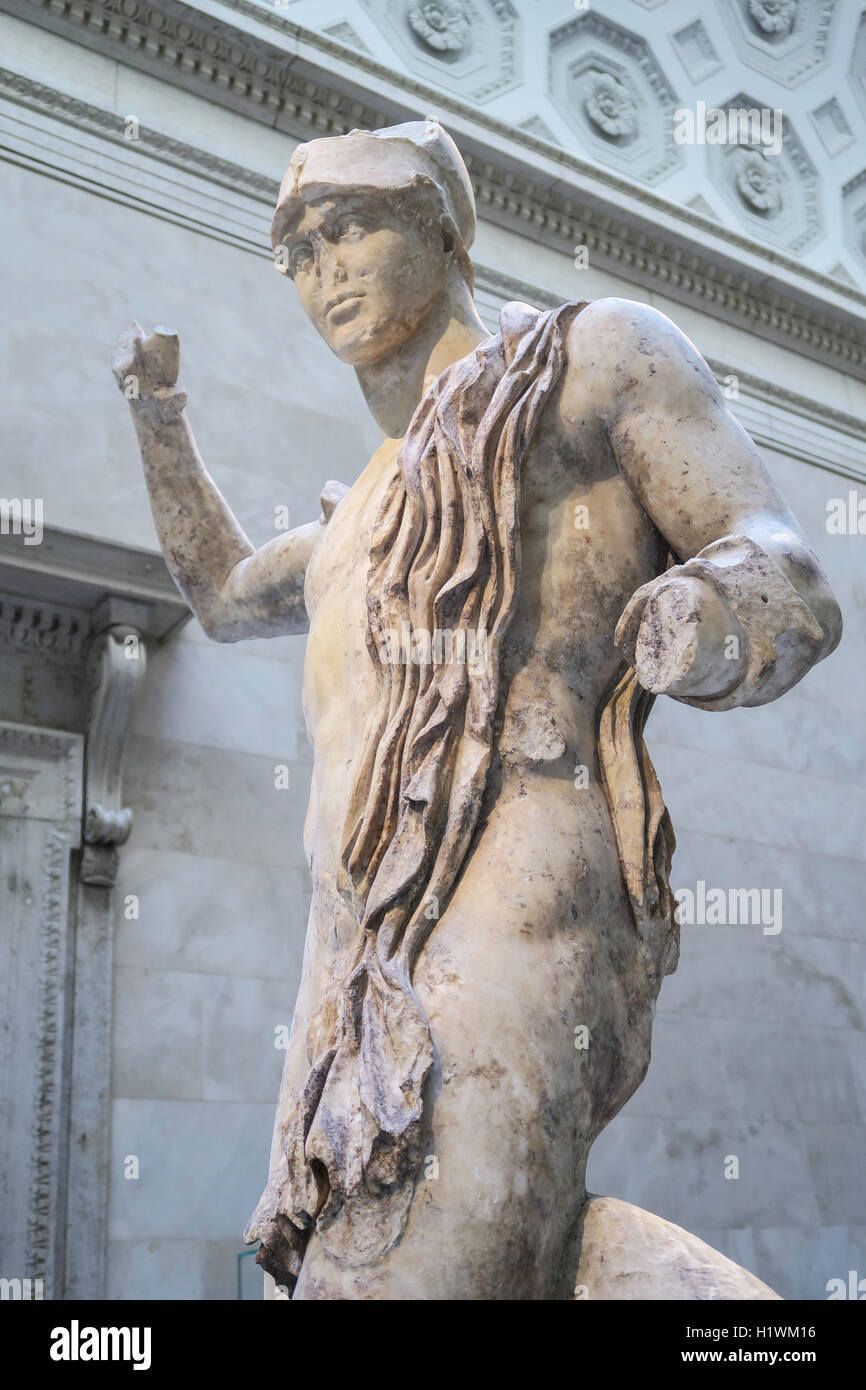 Wounded warrior statue hi-res stock photography and images - Alamy
