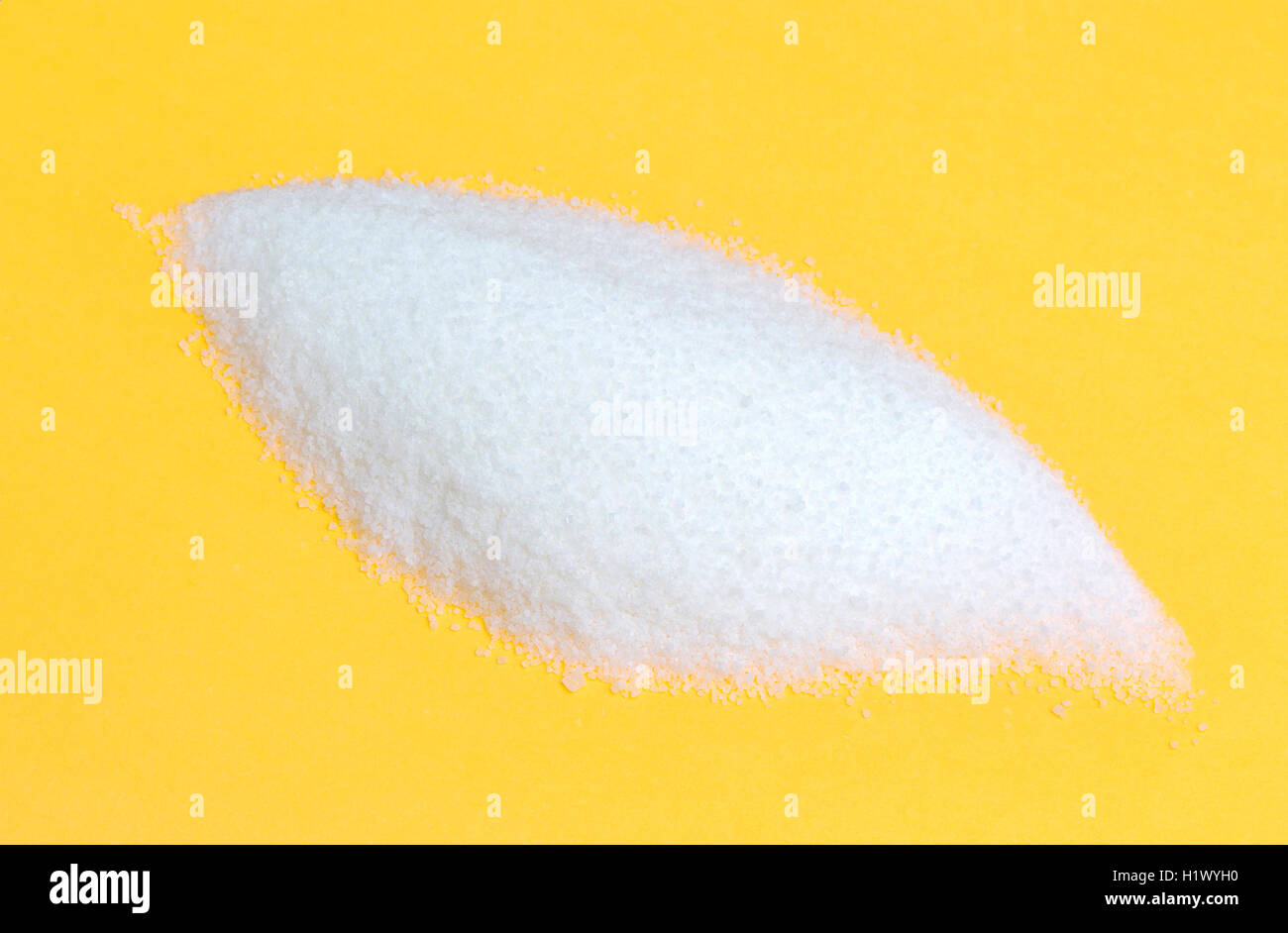 Pile of sugar isolated Stock Photo - Alamy