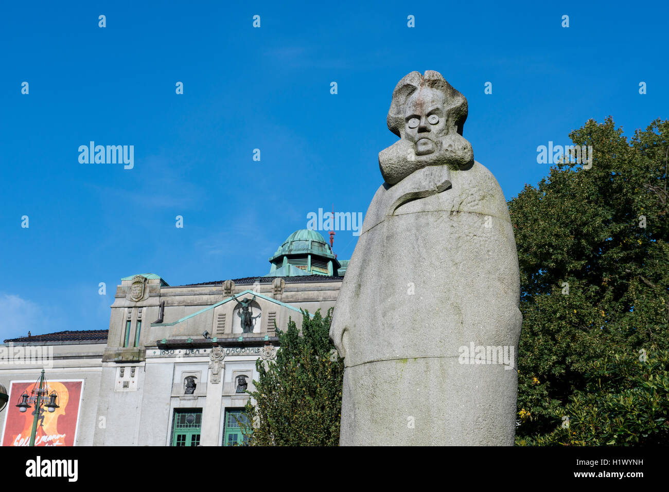 Statue Bergen Norway Stock Photos & Statue Bergen Norway Stock Images ...