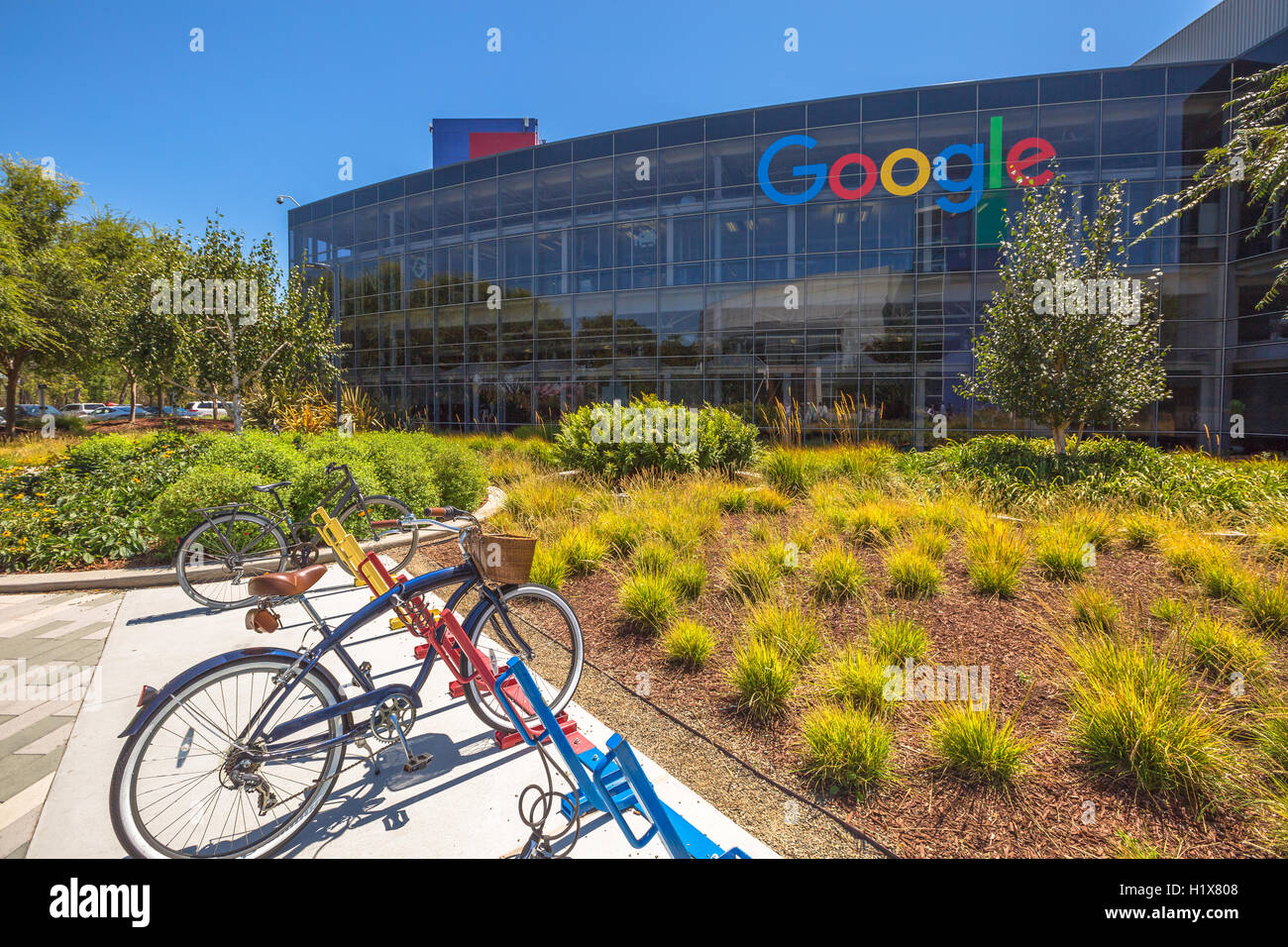Googleplex hi-res stock photography and images - Alamy