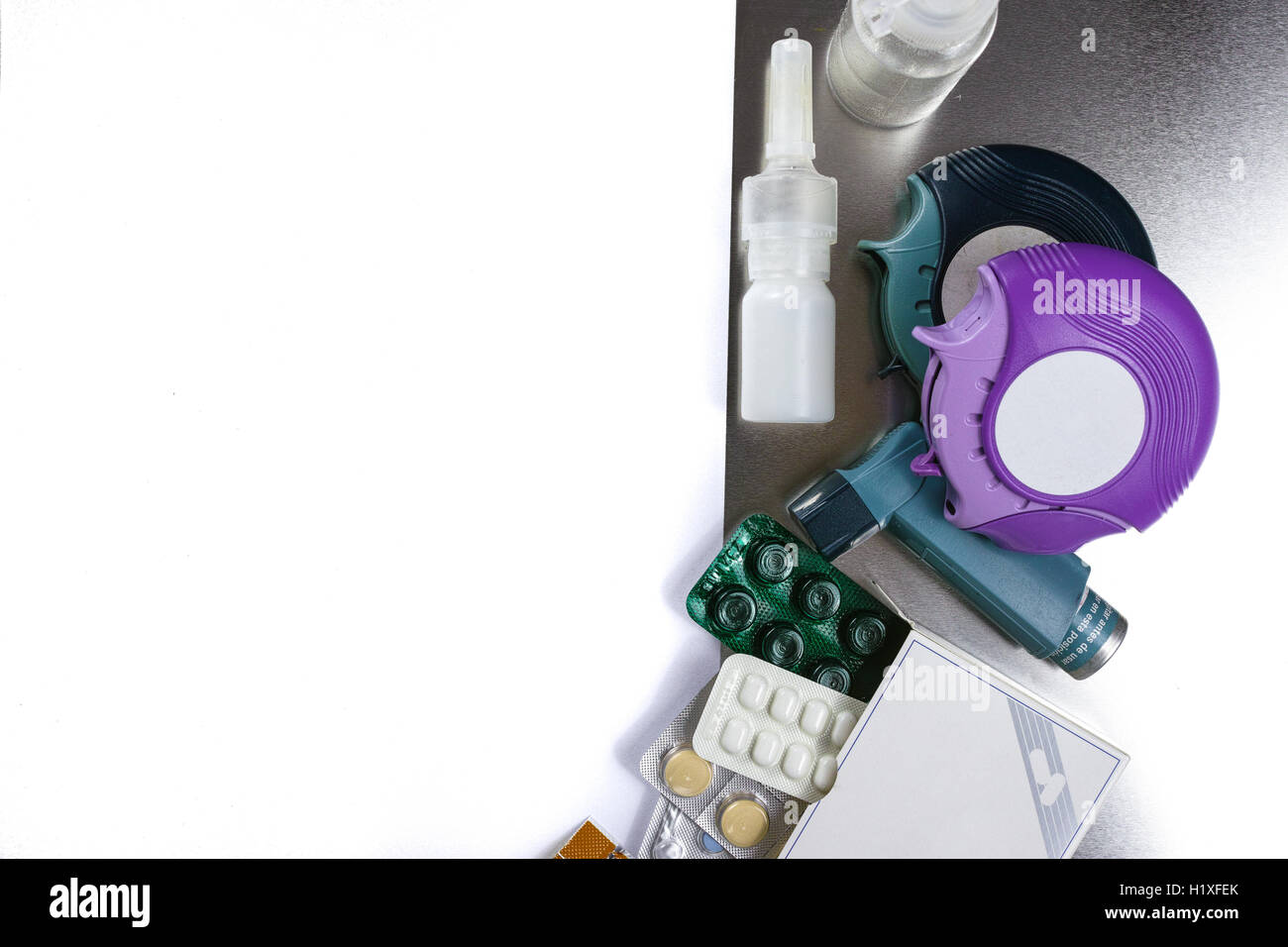 Salbutamol inhalers hi-res stock photography and images - Alamy