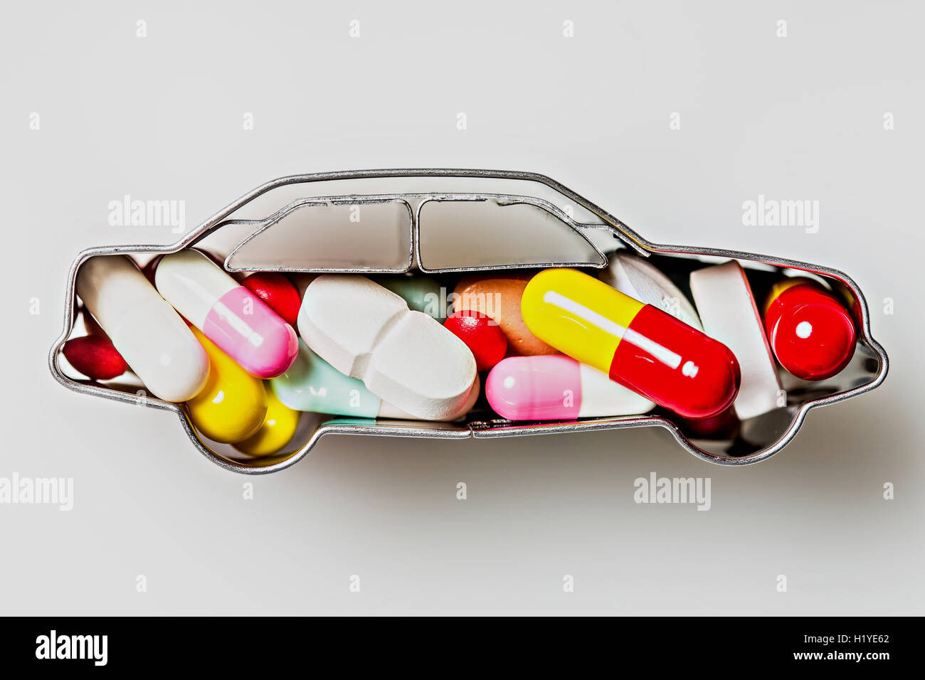 llustration of medication and side effects on driving Stock Photo - Alamy