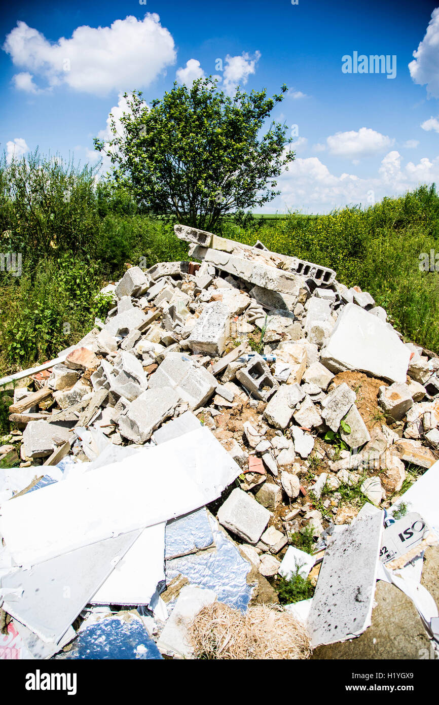 Domestic household rubbish hi-res stock photography and images - Alamy