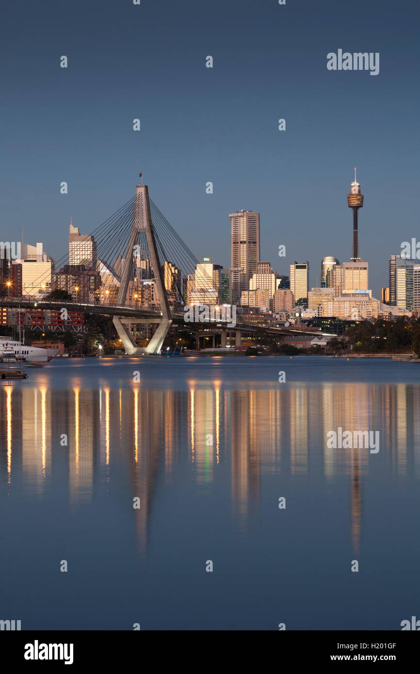 Anzac bridge sydney hi-res stock photography and images - Alamy