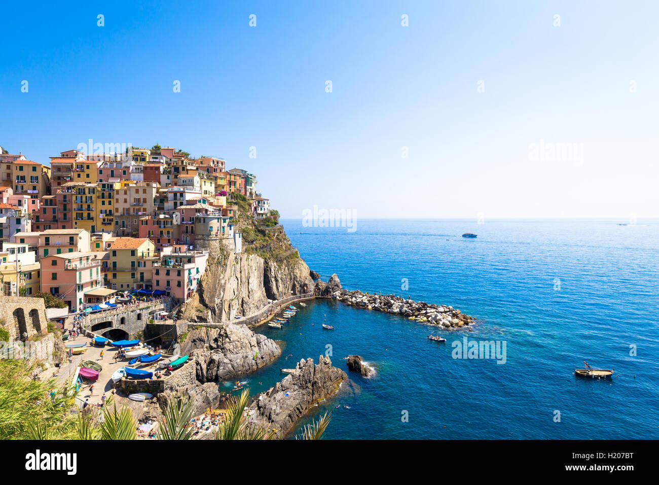 Spectacular panorama of Manarola Town in Cinque Terre during a sunny ...