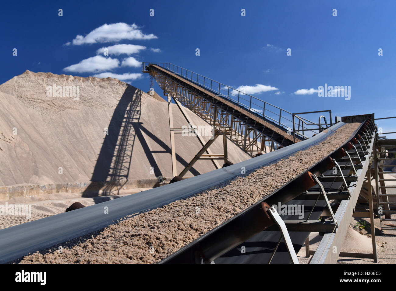 Mining of sand in a pit Stock Photo - Alamy