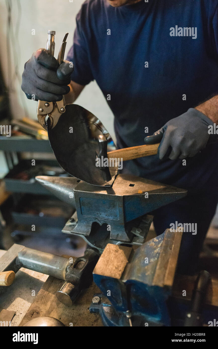 Hammering device hi-res stock photography and images - Alamy