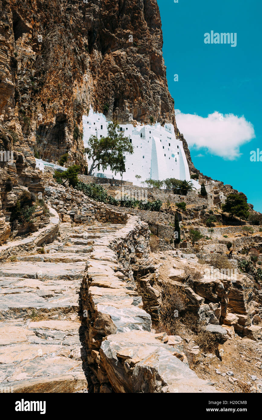 Greece, Amorgos, view to Hozoviotissa Monastery Stock Photo - Alamy