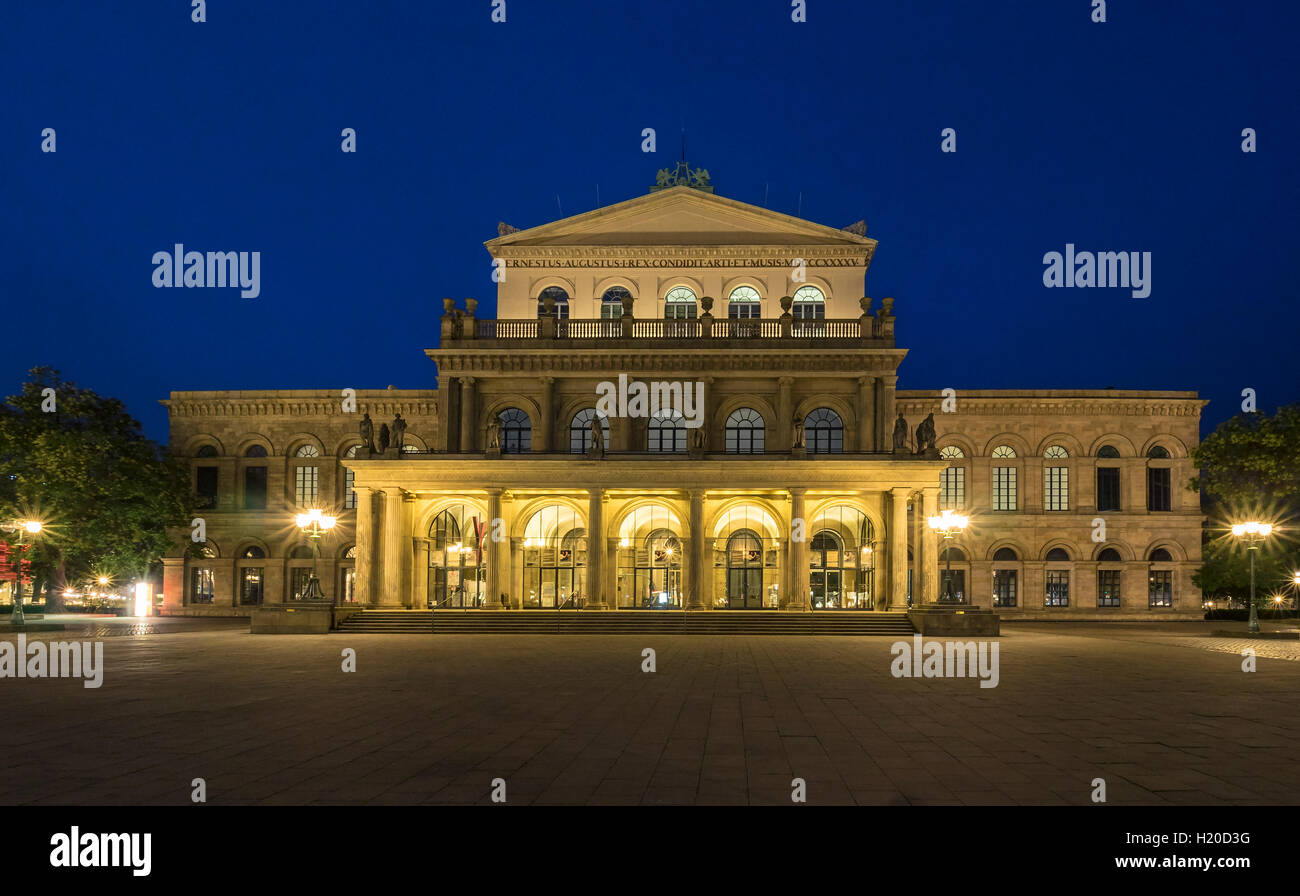 Hannover opera house hi-res stock photography and images - Alamy
