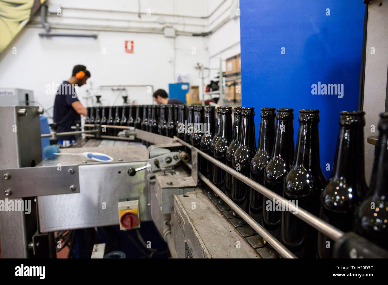 Bottling system in brewery hi-res stock photography and images - Alamy