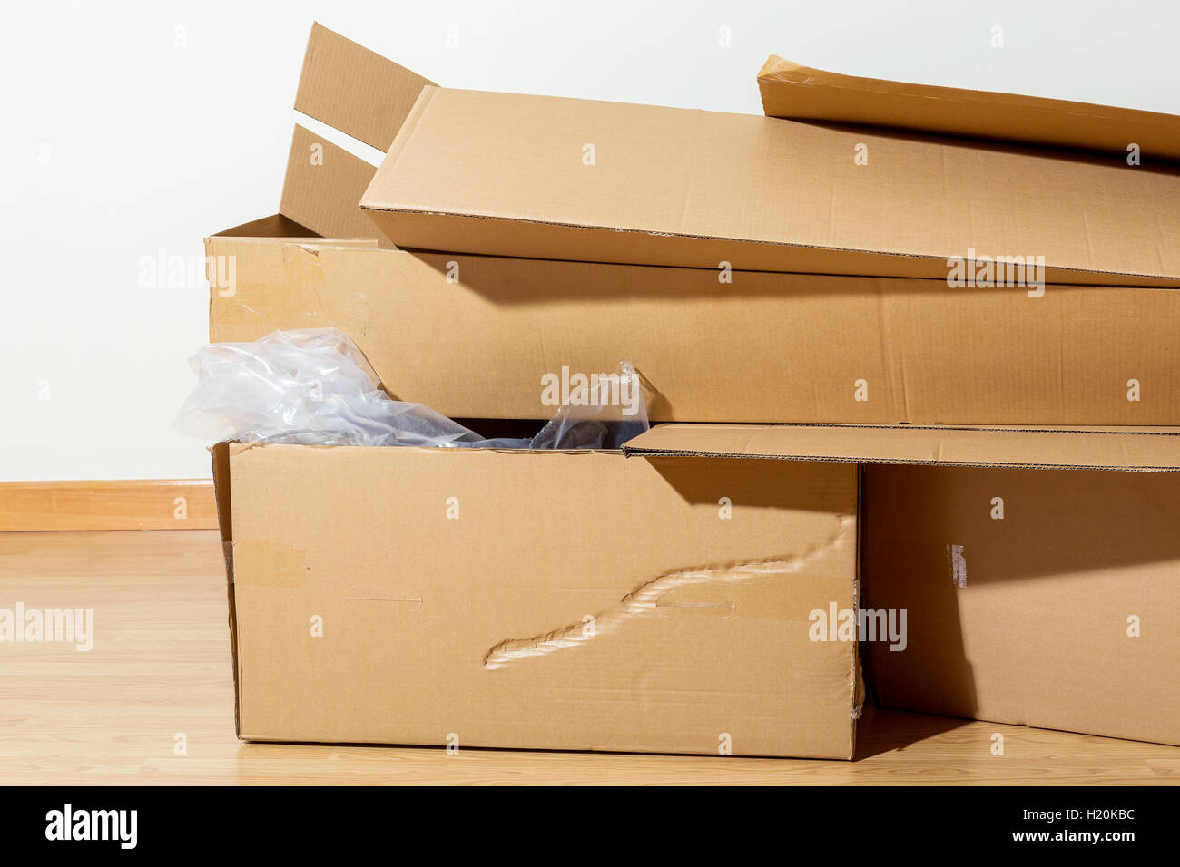 Used Carton box Stock Photo - Alamy
