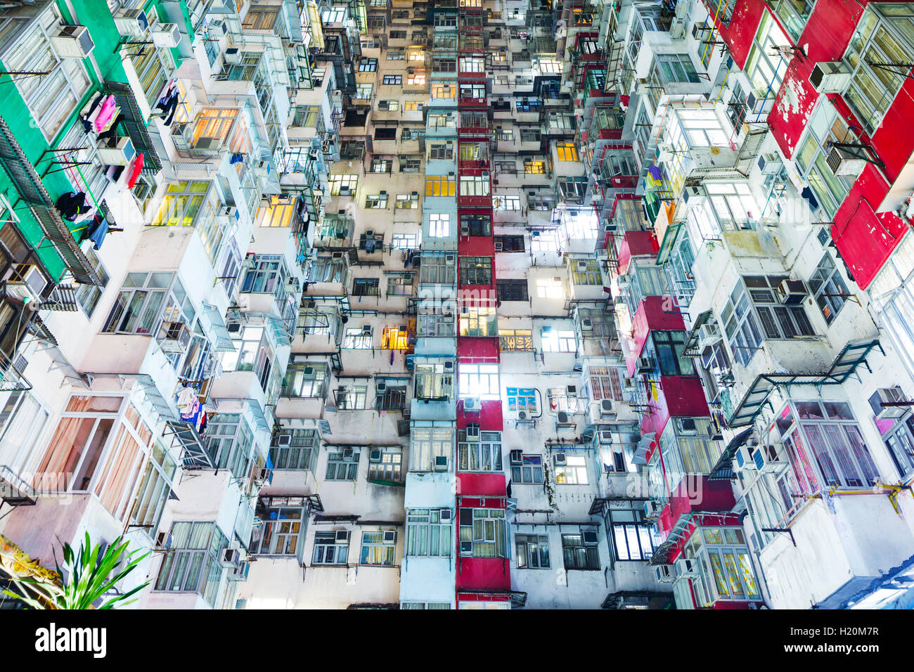 Overcrowded building in Hong Kong Stock Photo - Alamy