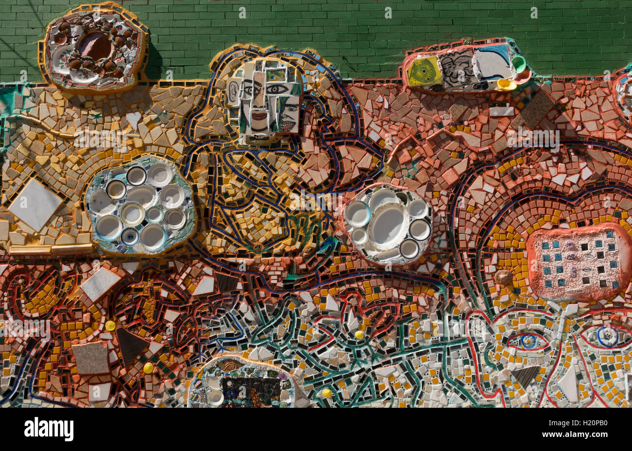 Philadelphia Magic Garden by Isaiah Zagar Stock Photo - Alamy