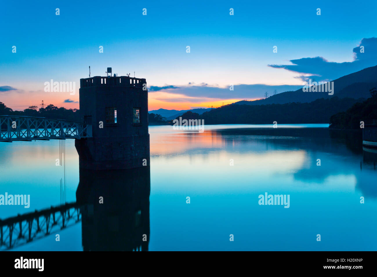 Yellow river china dam hi-res stock photography and images - Alamy