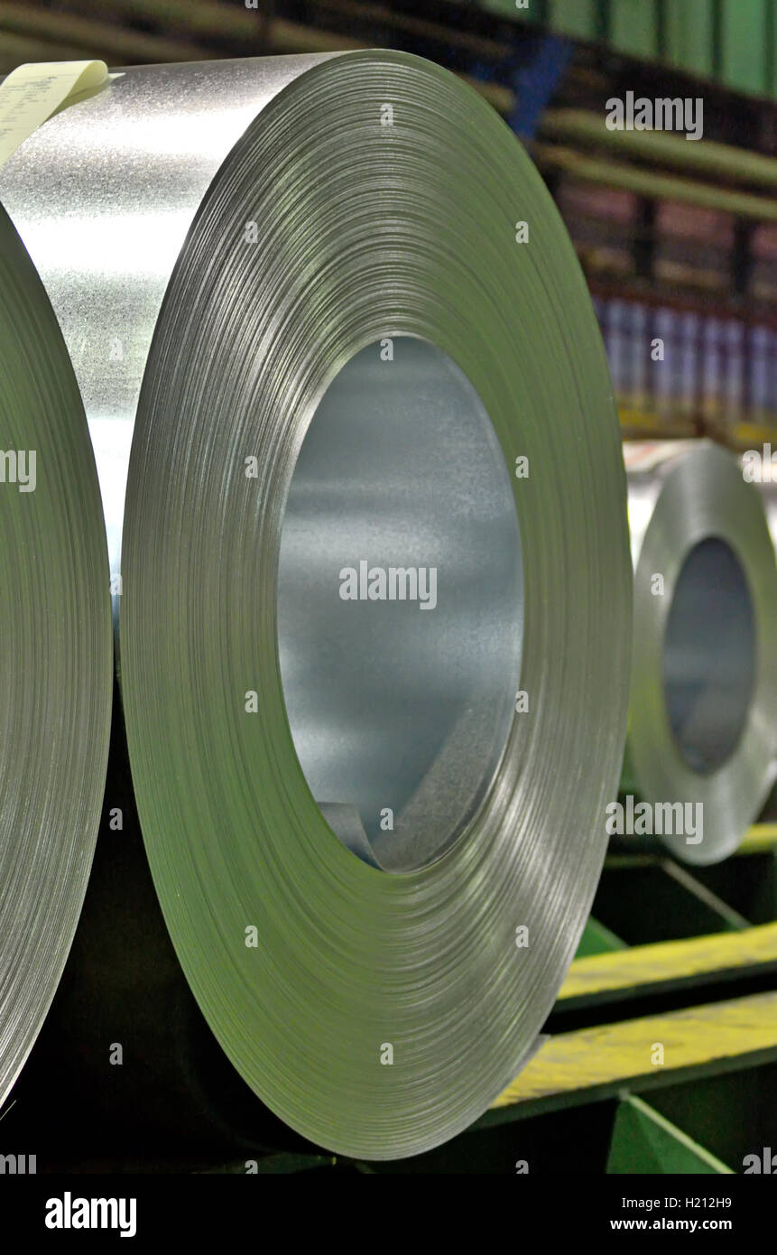 Huge rolls of tinplate hi-res stock photography and images - Alamy