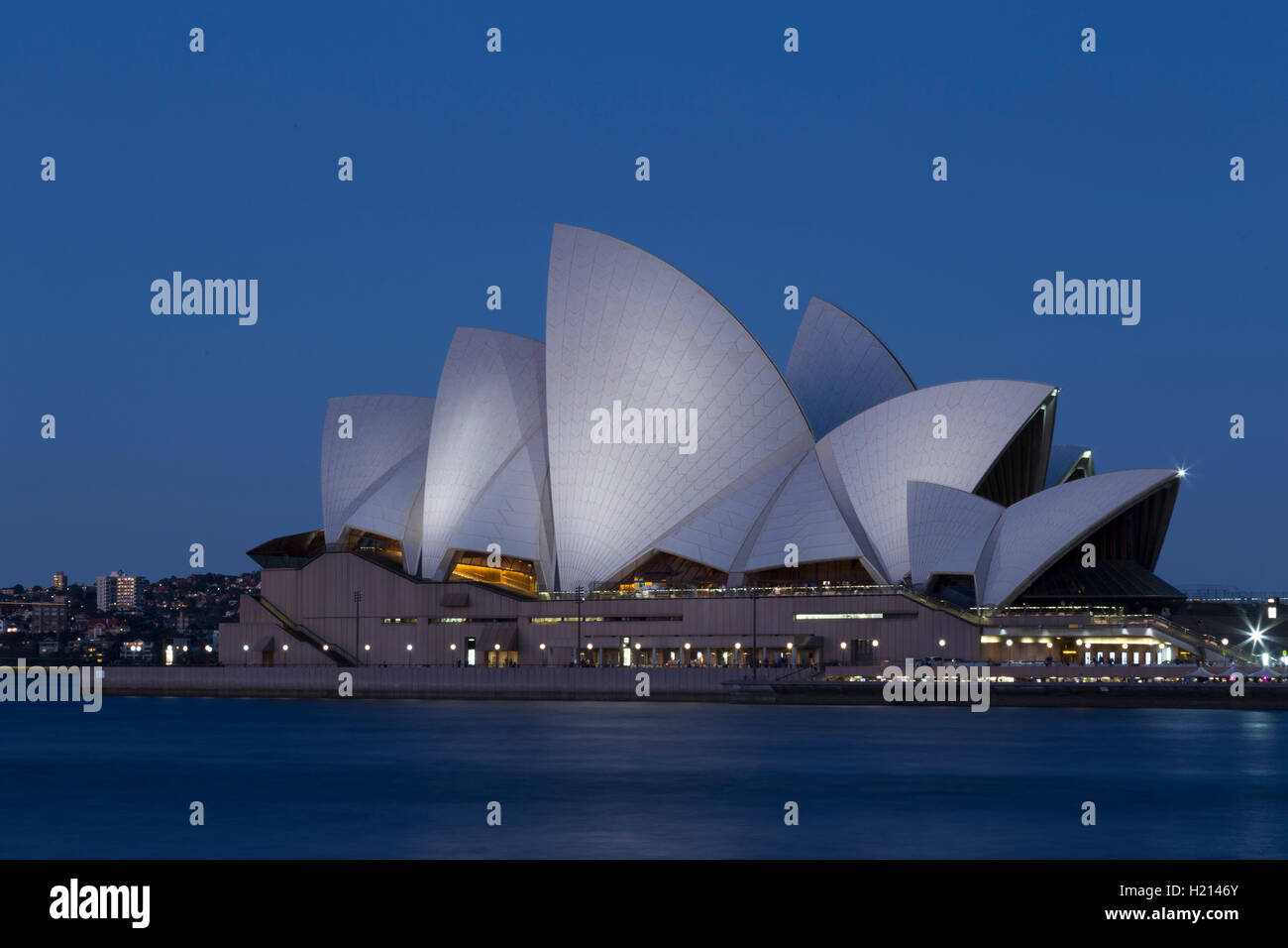 Sydney opera house lighting hi-res stock photography and images - Alamy