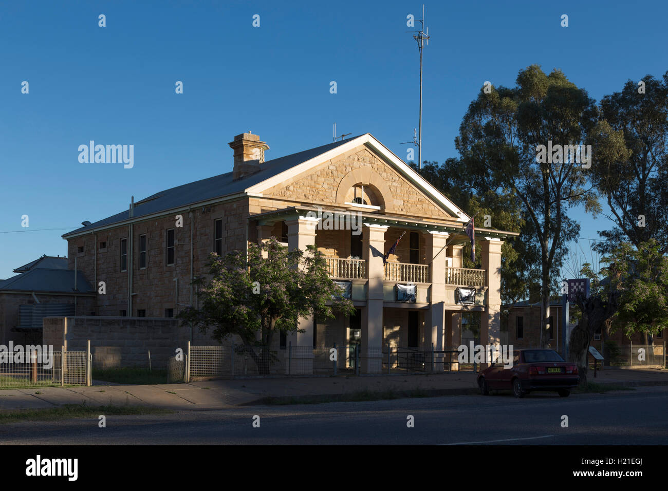 Police Station (1881) built with local sandstone Wilcannia New South ...
