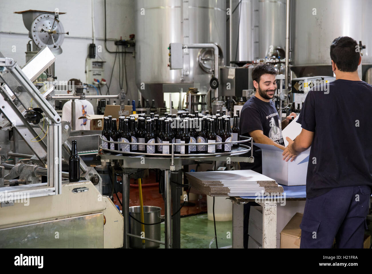 Bottling system in brewery hi-res stock photography and images - Alamy