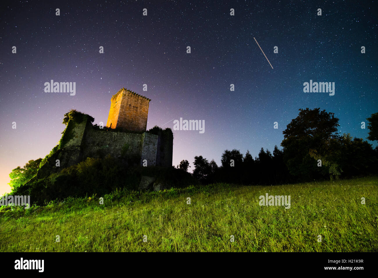 Andrade castle hi-res stock photography and images - Alamy