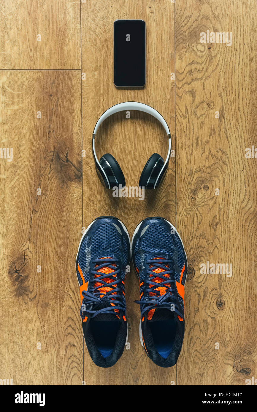 Pair wireless headphones mobile phone hi-res stock photography and ...
