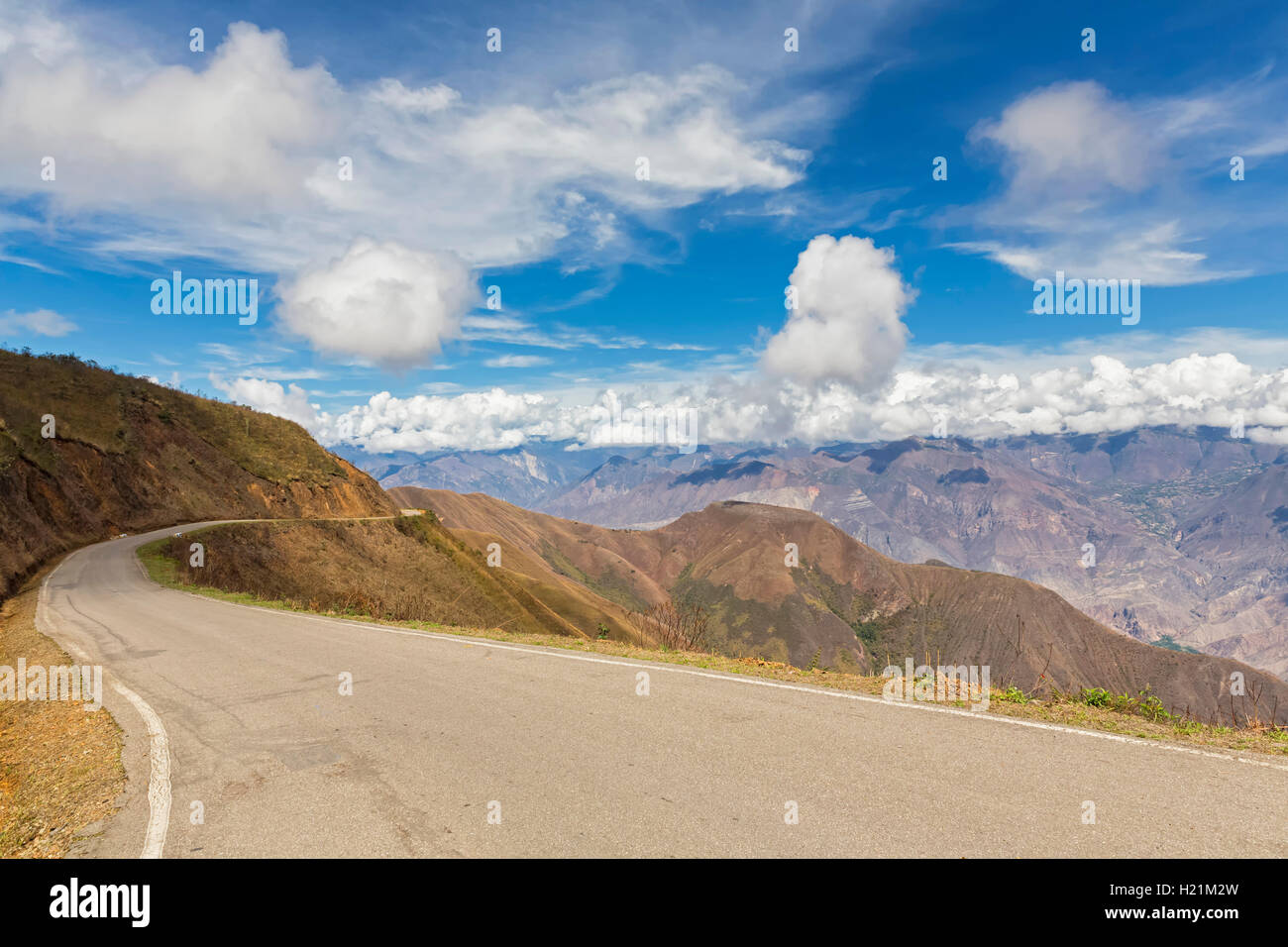 Mountain pass over andes hi-res stock photography and images - Alamy