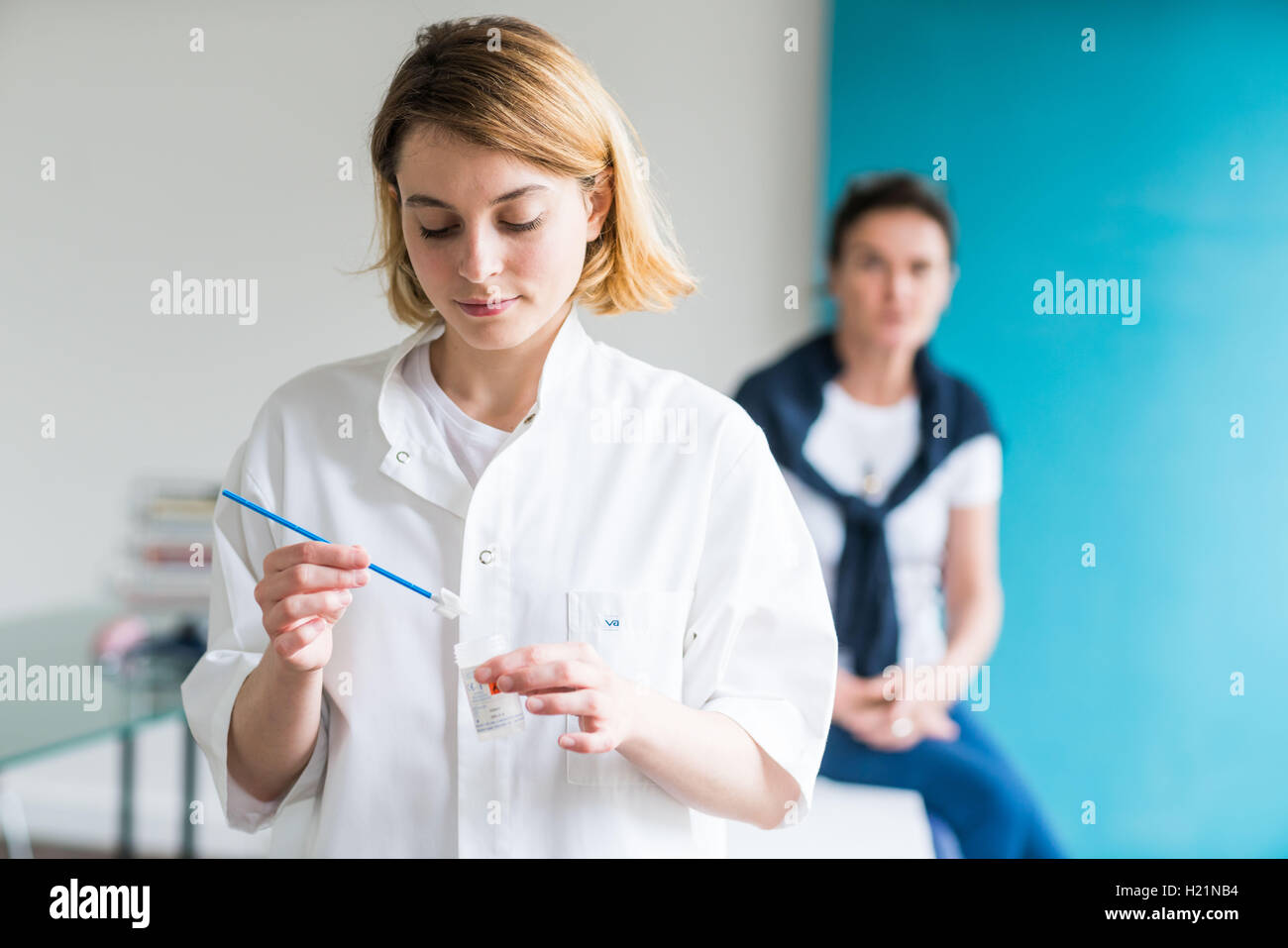 Cervical smear in liquid phase, screening for cervical cancer and STDs ...