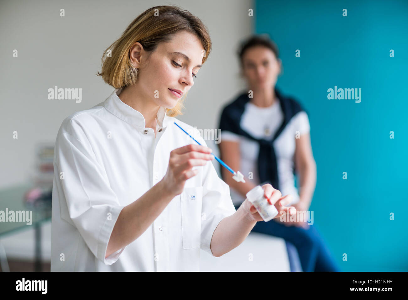 Cervical smear in liquid phase, screening for cervical cancer and STDs ...