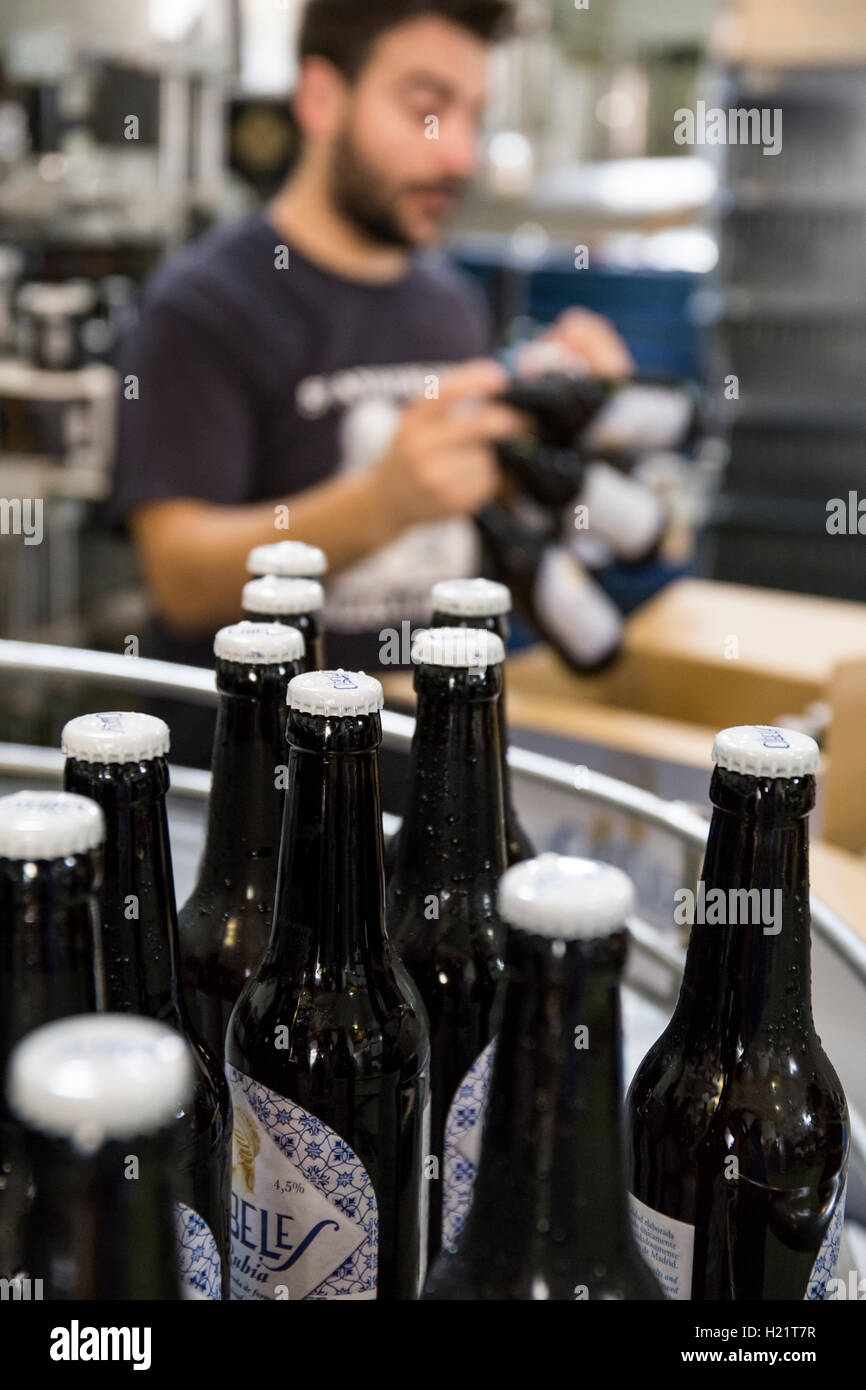 Bottling system in brewery hi-res stock photography and images - Alamy