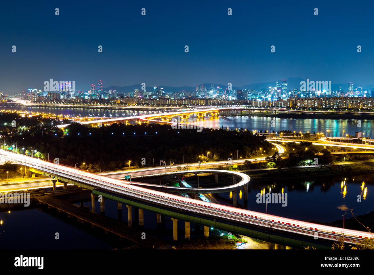 Seongsu seoul hi-res stock photography and images - Alamy