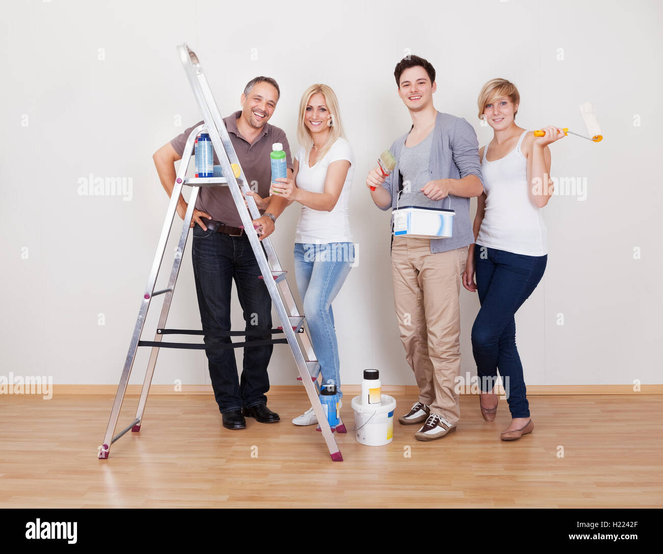 Bond repair hi-res stock photography and images - Alamy