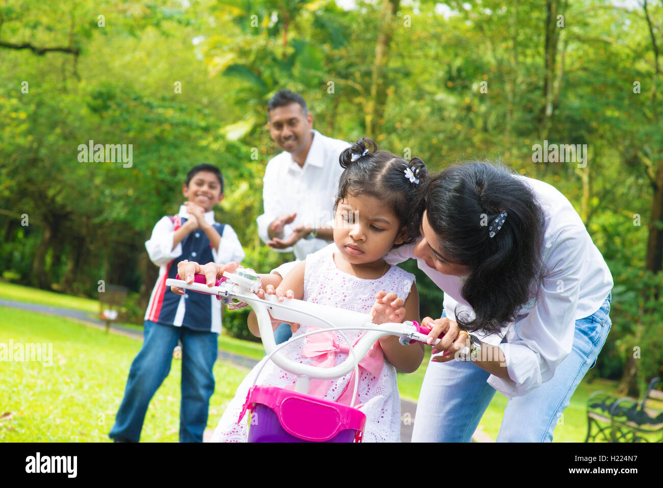 Kids cycling india hi-res stock photography and images - Alamy