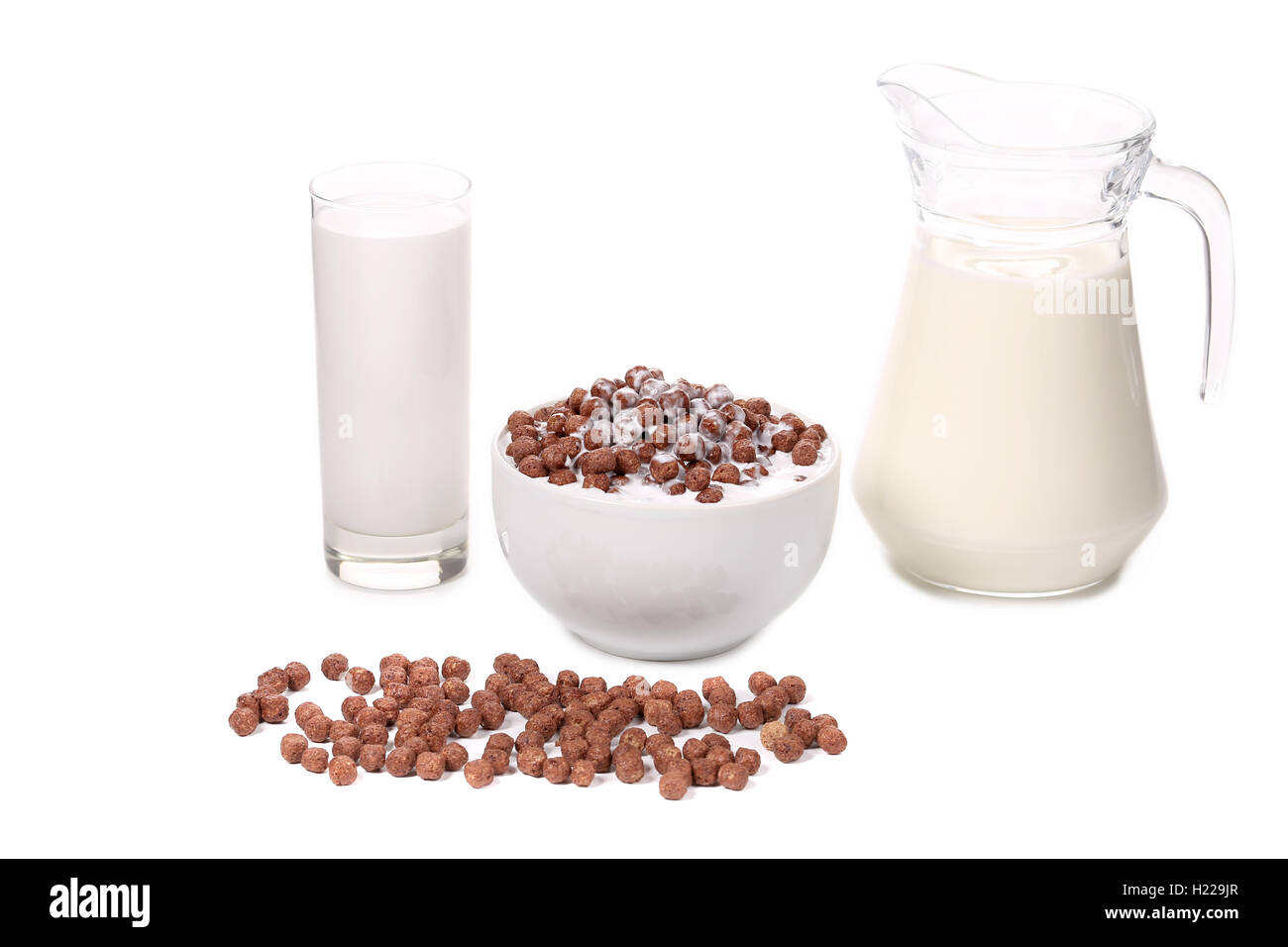 Full glass milk round Cut Out Stock Images & Pictures - Alamy