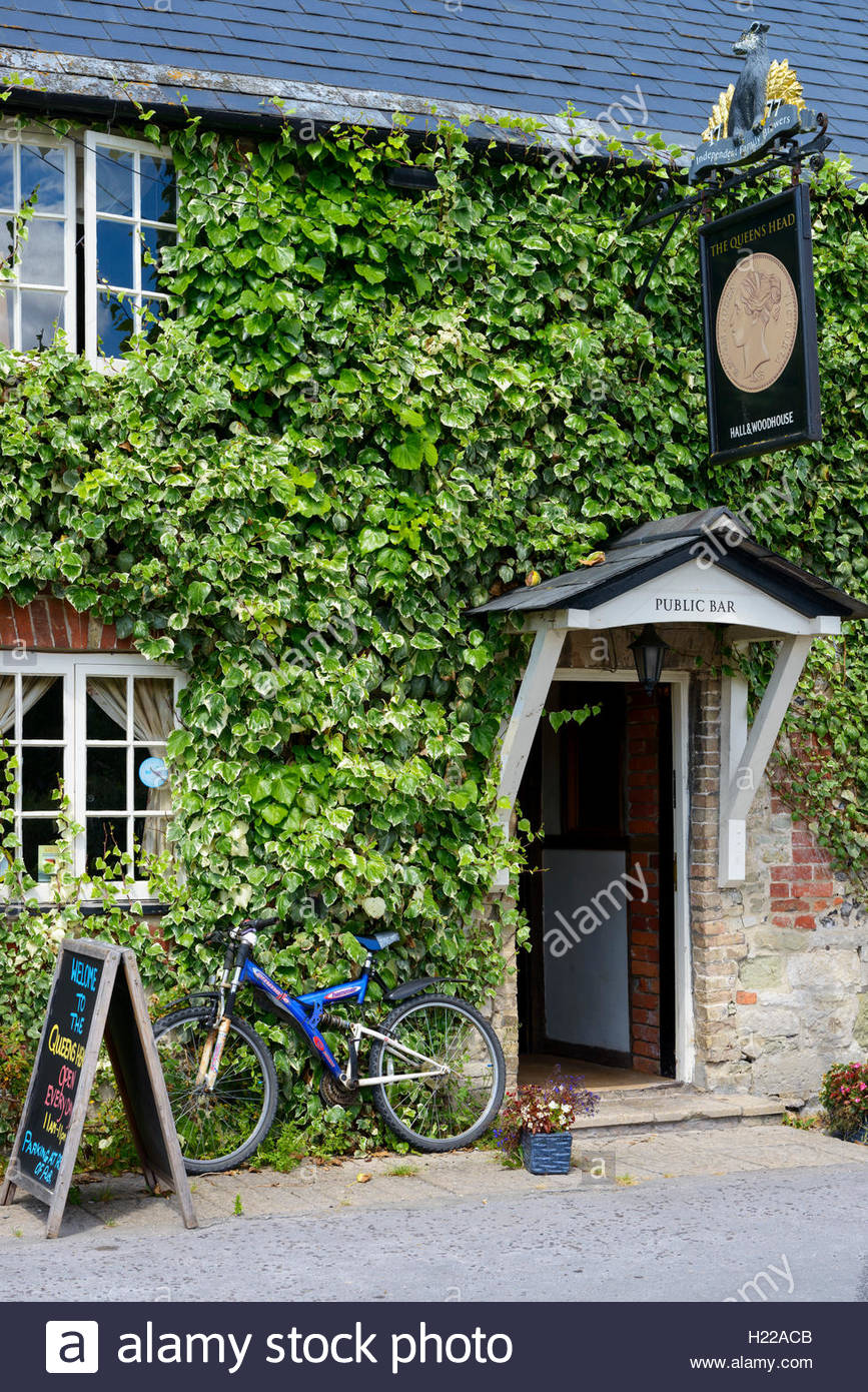 Broad Chalke Wiltshire High Resolution Stock Photography and Images - Alamy