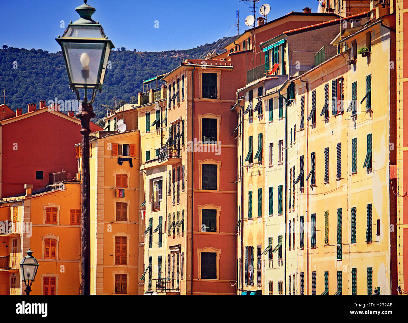 Pictorial style of architecture hi-res stock photography and images - Alamy