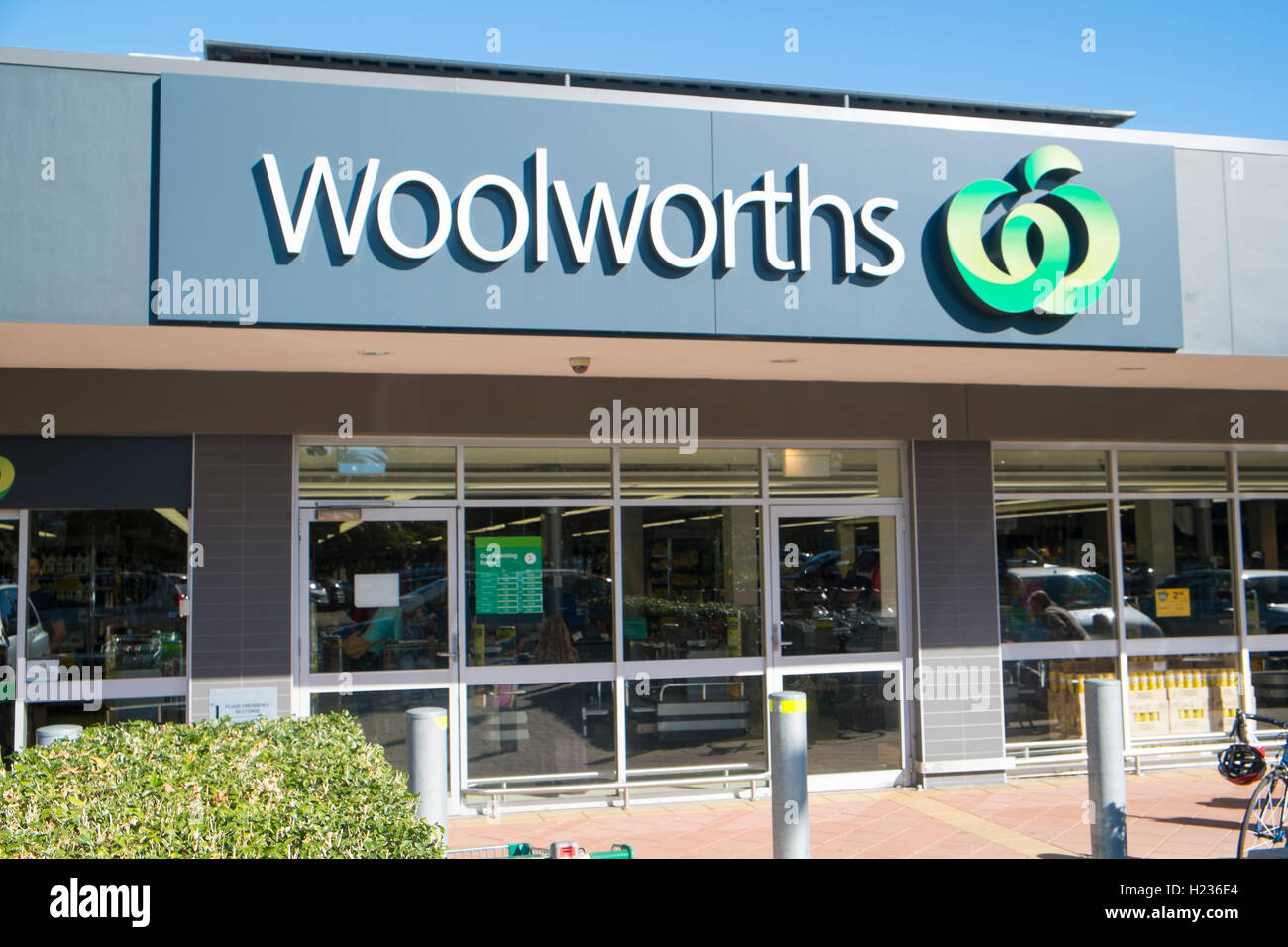 Woolworths supermarket store shop in North Sydney area,Australia Stock ...