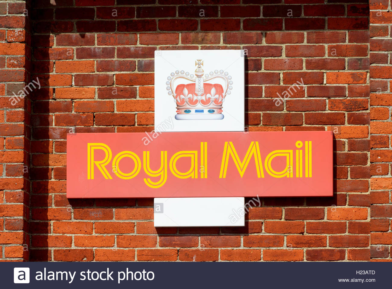 Royal Mail Crown Logo High Resolution Stock Photography and Images - Alamy