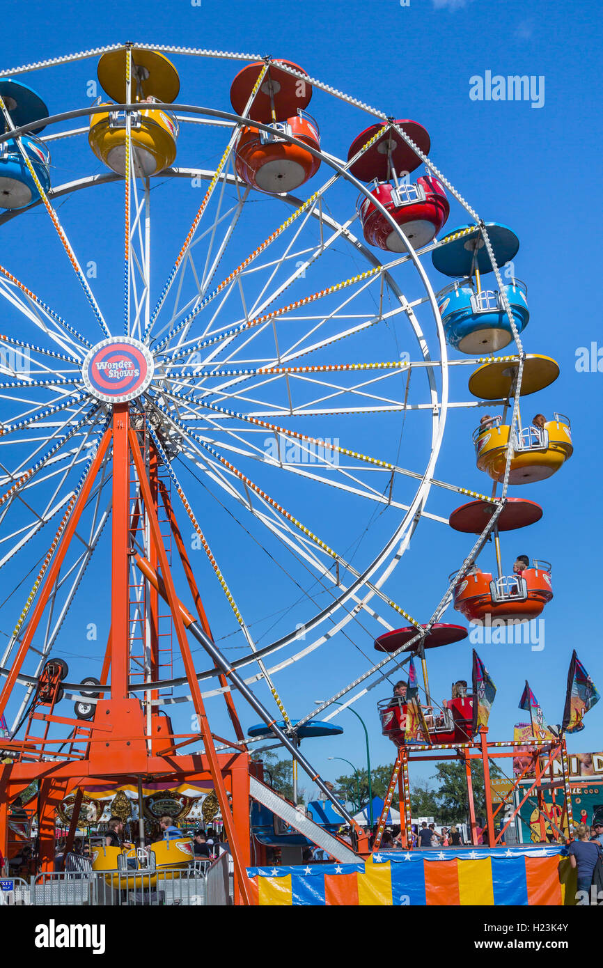 The Wonder Shows midway ferris wheel at the 2016 Harvest Festival in ...
