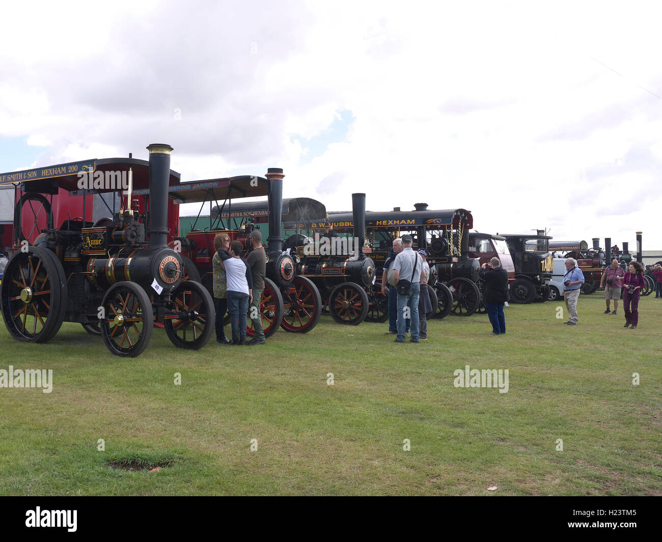 Line steam traction engines hi-res stock photography and images - Alamy