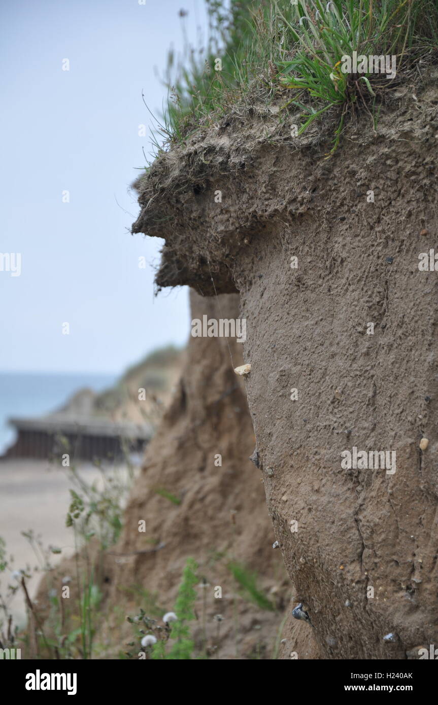 Happisburgh cliff erosion Stock Photo - Alamy