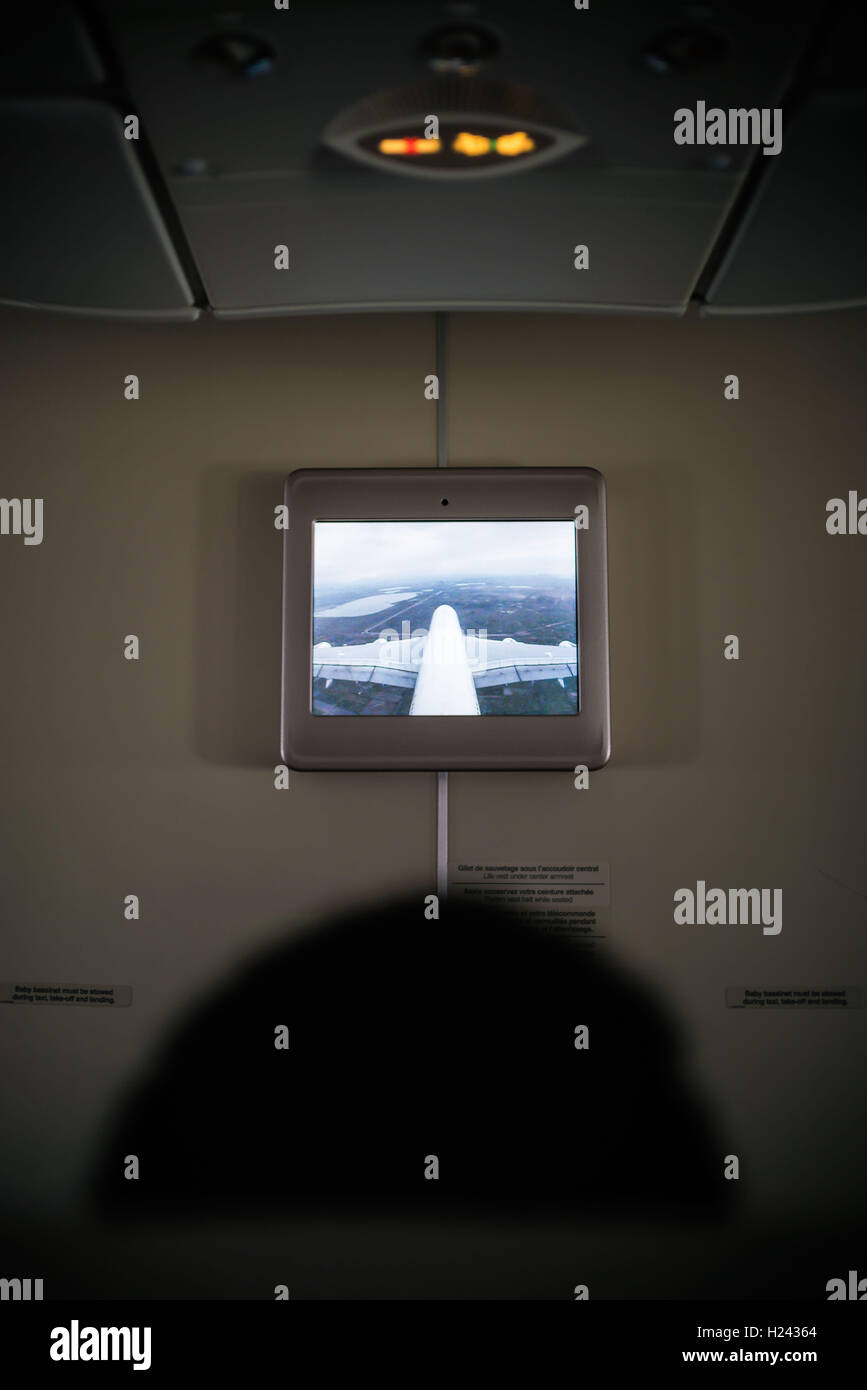 Camera on board an Airbus A380 to see the take off or the landing in ...