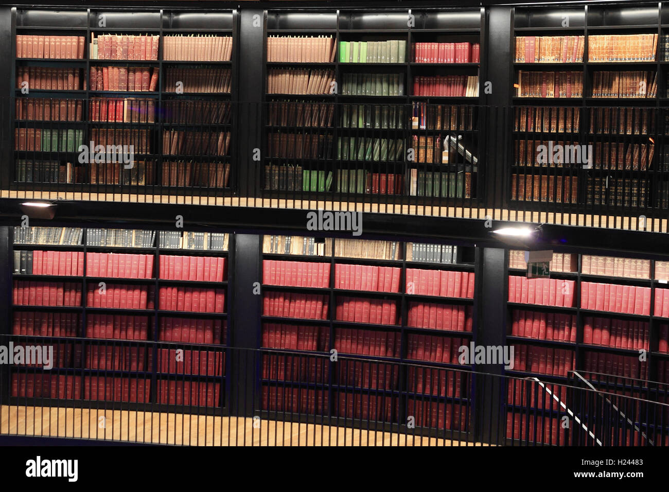 Large and beautiful library with no people Stock Photo - Alamy