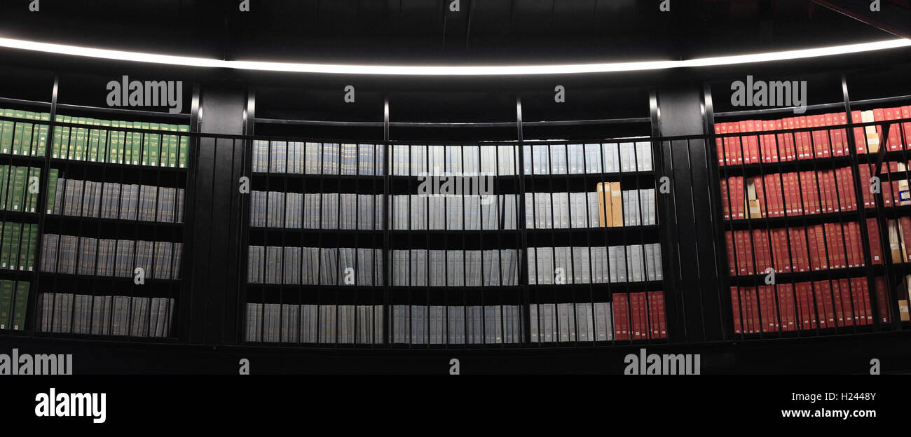 Large and beautiful library with no people Stock Photo - Alamy