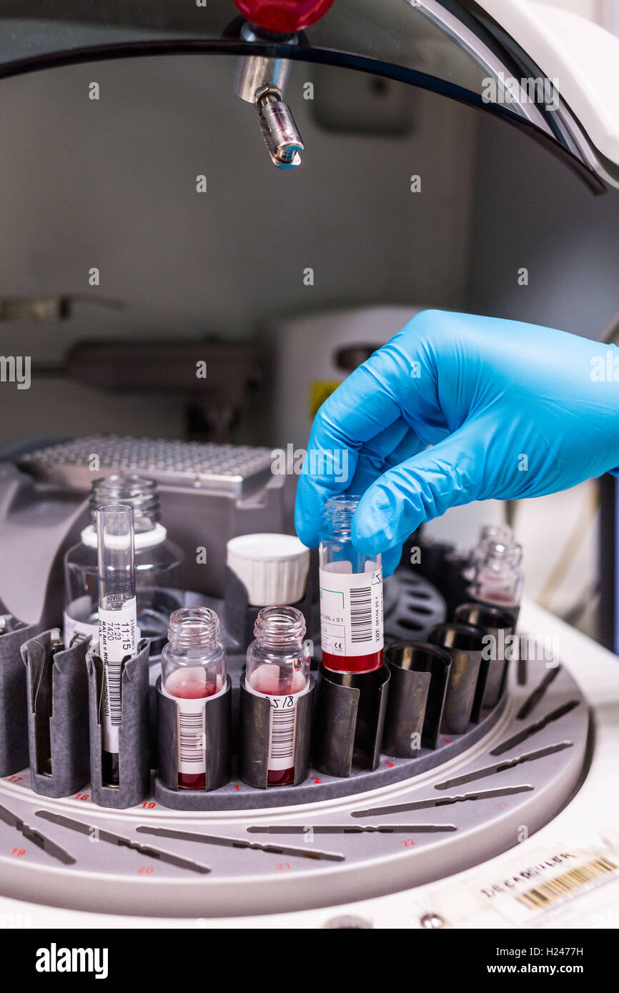 Blood test machine hi-res stock photography and images - Alamy