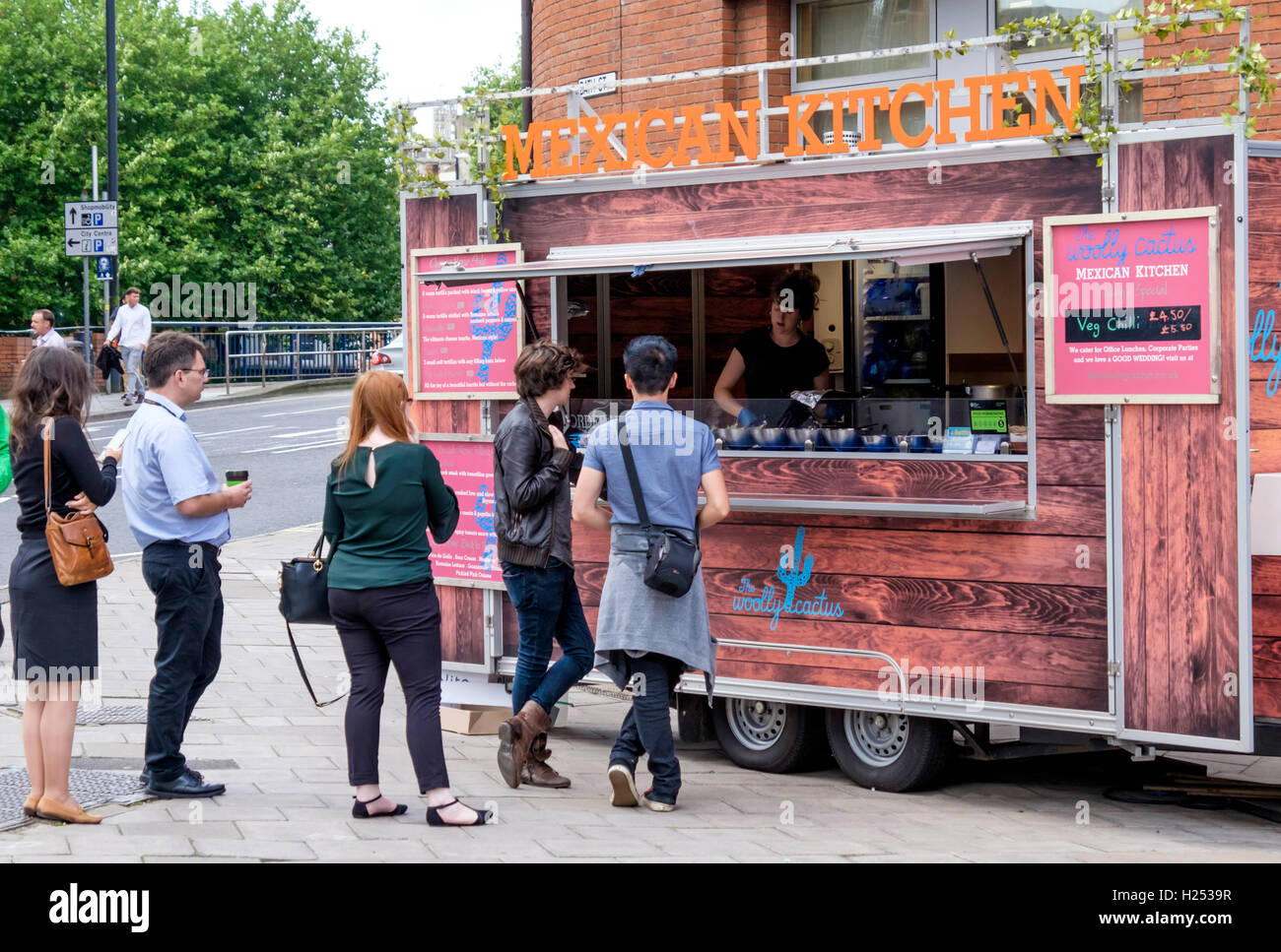 Kitchen stall hi-res stock photography and images - Alamy
