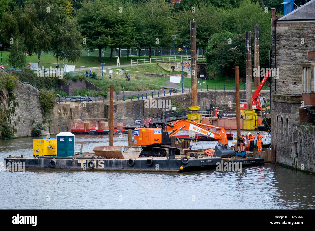 Building the new Bridge at Finzels Reach Bristol UK Stock Photo - Alamy